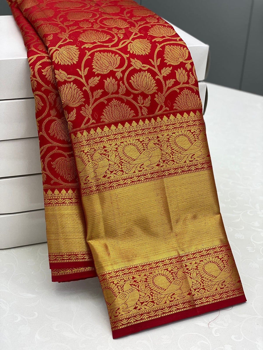 Classy Red Kanjivaram Silk Saree with Precious Blouse Piece – SilkFolks