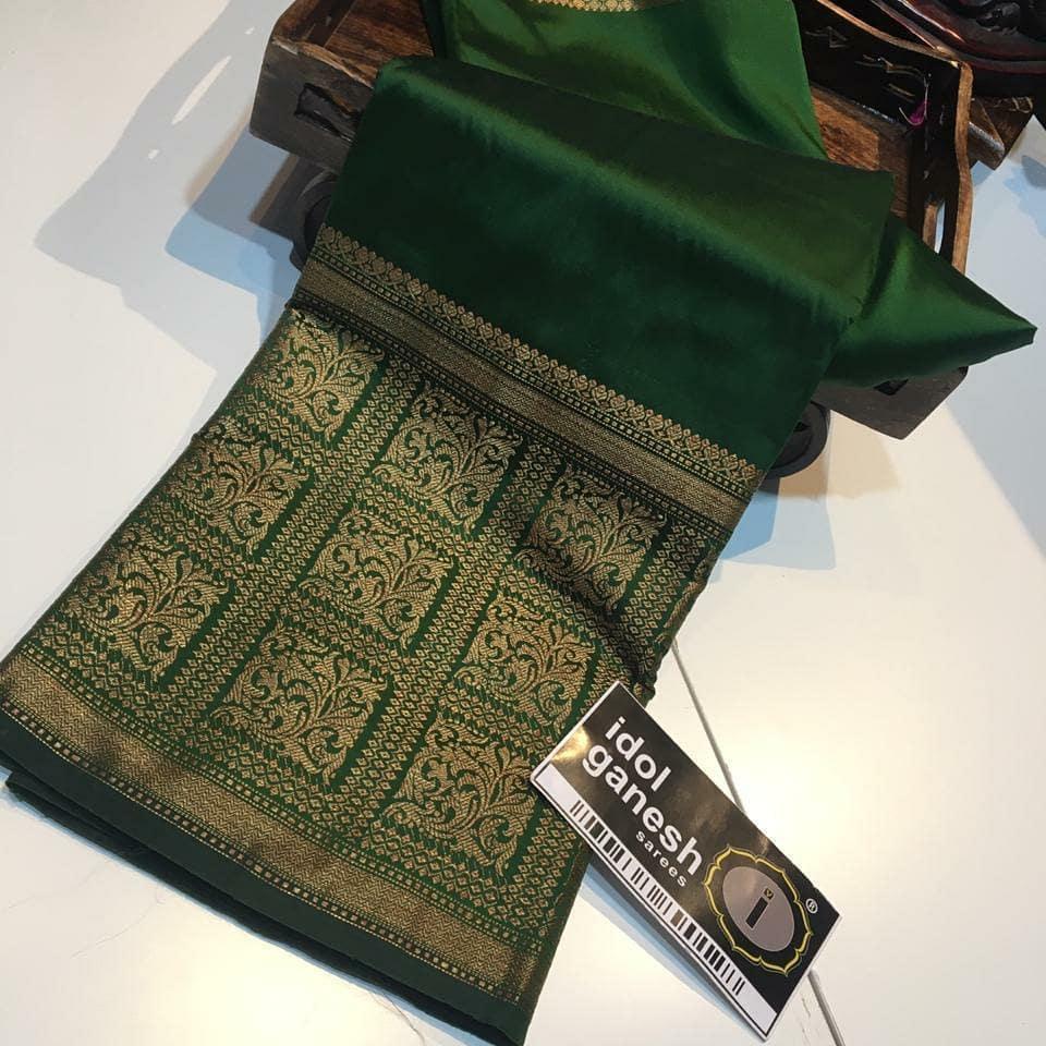 Demesne Green Soft Silk Saree With Lassitude Blouse Piece – SilkFolks